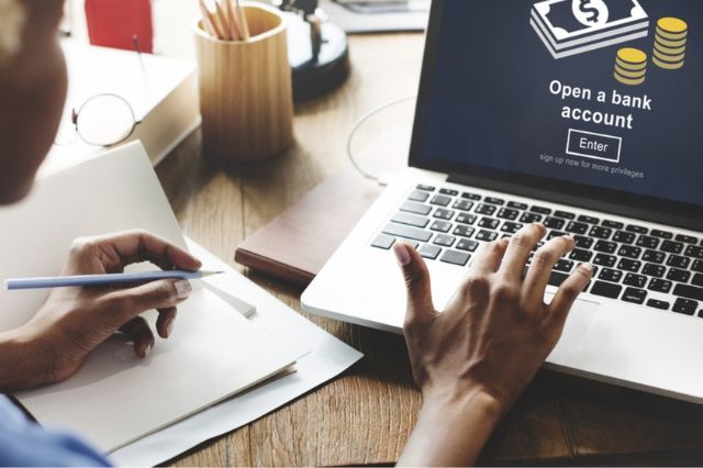 How to Quickly Open a Savings Account Online? - Emoovio